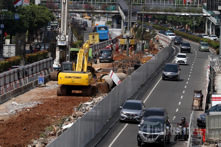 Proyek Pembangunan LRT di Kuningan, Foto 1 #1711715 - TribunNews.com