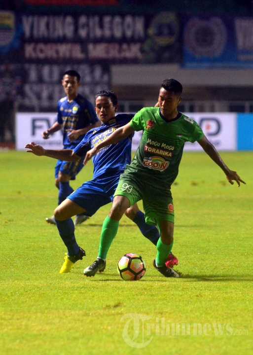 PS TNI Tahan Imbang Persib Bandung, Foto 6 #1698212 - TribunNews.com