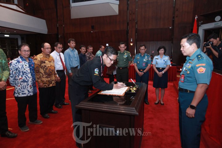 Puspen TNI Luncurkan Perpustakaan Digital, Foto 3 #1650759 - TribunNews.com