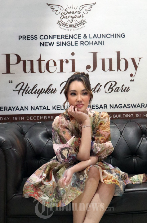 Puteri Juby Lounching Lagu Rohani Berjudul Hidupku Menjadi Baru, Foto ...