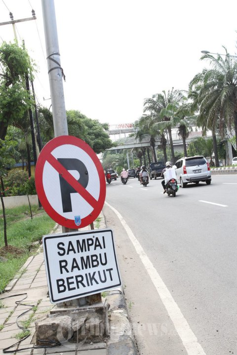 Rambu Lalulintas, Foto 2 #1640299 - TribunNews.com