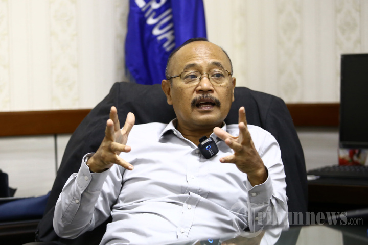 Rektor Universitas Buana Perjuangan (UBP) Karawang Dedi Mulyadi, Foto 2 ...