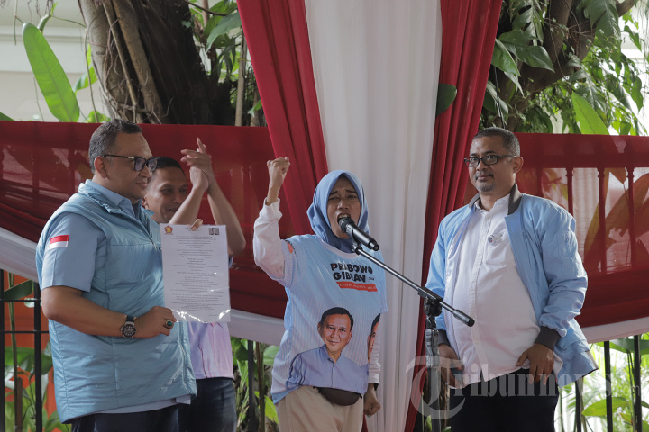 Relawan Pagi Deklarasi Dukungan untuk Prabowo-Gibran, Foto 2 #1988279 - TribunNews.com