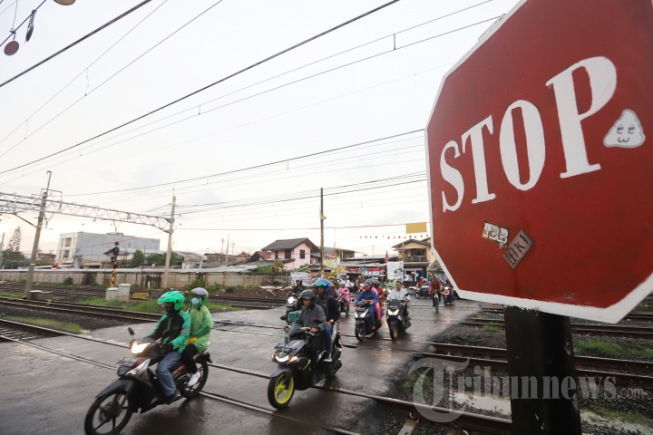 Rencana Penutupan Perlintasan Sebidang Pisangan Lama, Foto 1 #1793300 - TribunNews.com