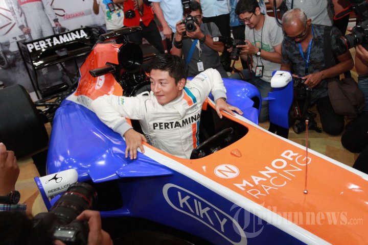 Rio Haryanto Jelang Race Perdana Formula 1, Foto 5 #1643124 ...