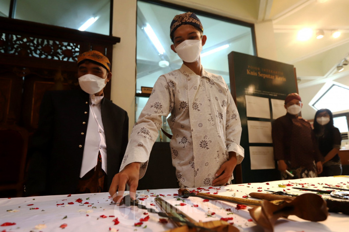 Ritual Jamasan 1 Muharram di Museum Pusaka TMII, Foto 1 #1890248 ...