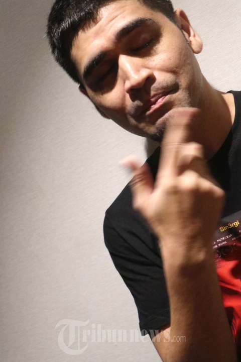 Rizky Hanggono di Film Tutuge, Foto 10 #1920500 - TribunNews.com