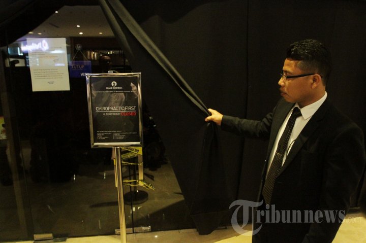 Satpol PP DKI Tutup Klinik Chiropractic First, Foto 10 #1632752 ... Satpol PP DKI Tutup Klinik Chiropractic First, Foto 10 #1632752 ...