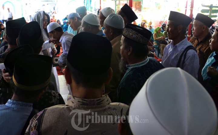 Semakan Al-Quran Abah KH Ahmad Naqib Noor Rozi, Foto 5 #1752092 ...