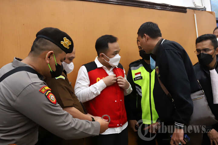 Sidang Perdana Ricky Rizal dalam Kasus Pembunuhan Brigadir J, Foto 6 ...