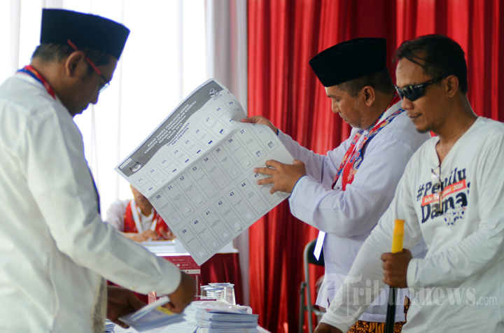 Simulasi Pemungutan dan Penghitungan Suara Pemilu 2024, Foto 3 #1986272 - TribunNews.com