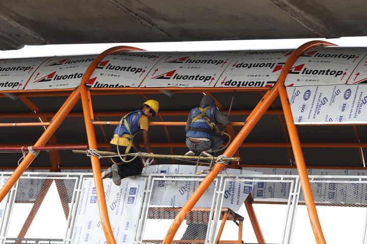 Skywalk Penghubung Halte TJ dengan Stasiun Kebayoran, Foto 1 #1946117 ...