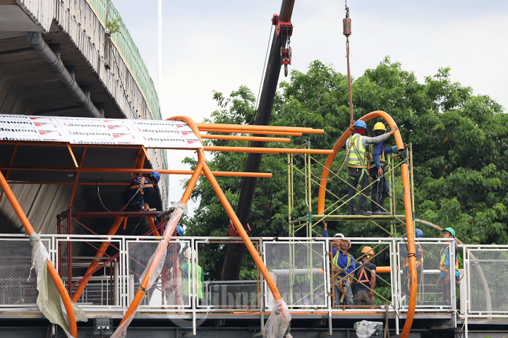 Skywalk Penghubung Halte TJ dengan Stasiun Kebayoran, Foto 2 #1946118 ...