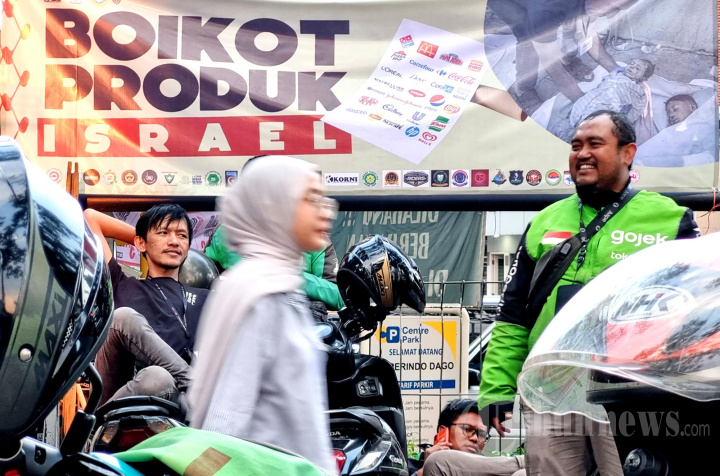 Spanduk Boikot Produk Israel di Bandung, Foto 4 #2000888 - TribunNews.com