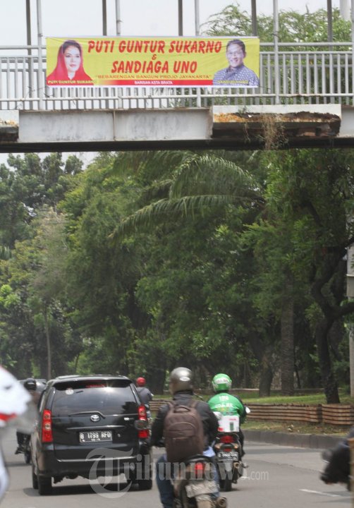 Spanduk Cagub dan Cawagub DKI Bermunculan, Foto 2 #1665620 - TribunNews.com