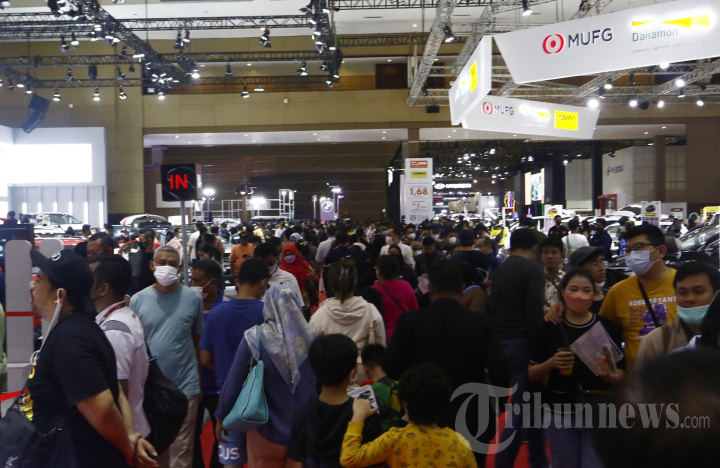 Suasana Pengunjung di Hari Terakhir IIMS 2023, Foto 4 #1958560 ...