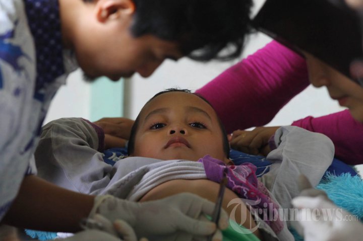 Sunatan Massal di Kota Malang, Foto 5 #1485872 - TribunNews.com