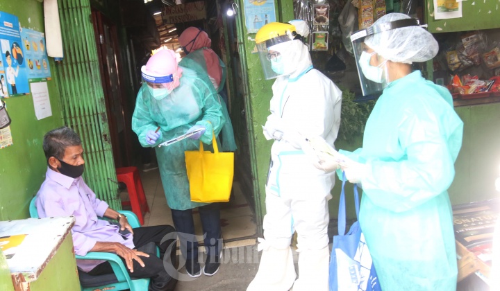 Swab Test Covid-19 Pedagang Pasar Cideng Thomas Jakarta, Foto 2 ...