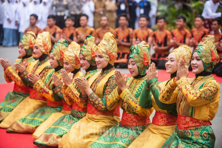 Tari Kolosal, Foto 18 #1766783 - TribunNews.com