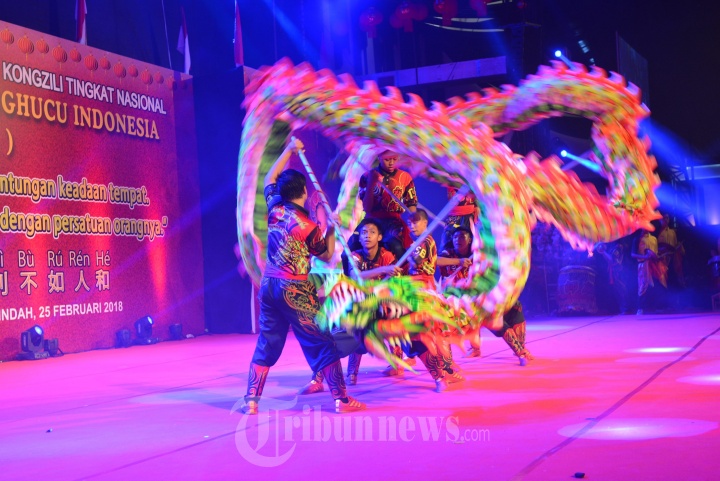 Tarian Liong Ramaian Perayaan Tahun Baru Imlek 2569 Kongzili, Foto 4 ...
