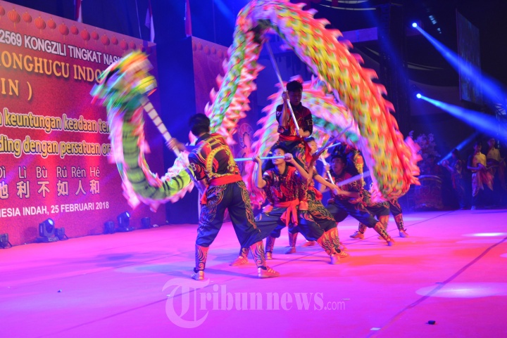Tarian Liong Ramaian Perayaan Tahun Baru Imlek 2569 Kongzili, Foto 7 ...
