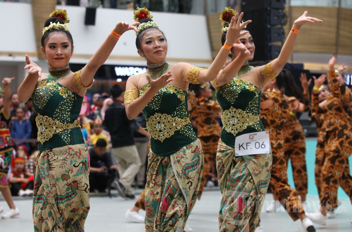 Tarian Tradisional Kekinian dalam Ajang Indonesia Menari 2019, Foto 6 ...