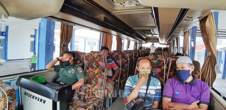 Terminal Bus Bawen Semarang Sepi Penumpang, Foto 8 #1840396 ...