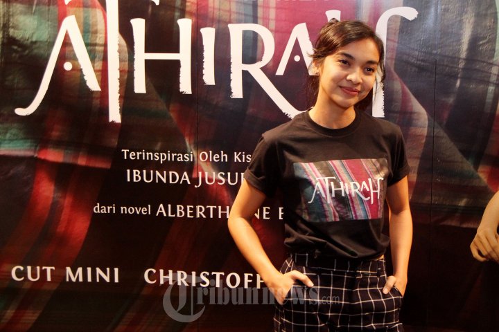Tika Bravani di Acara Konpers Film Athirah, Foto 1 #1669847 ...