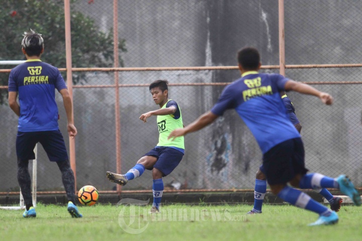 Tim Persiba Balikpapan Latihan di Stadion Gajayana Malang, Foto 8 #1695959 - TribunNews.com