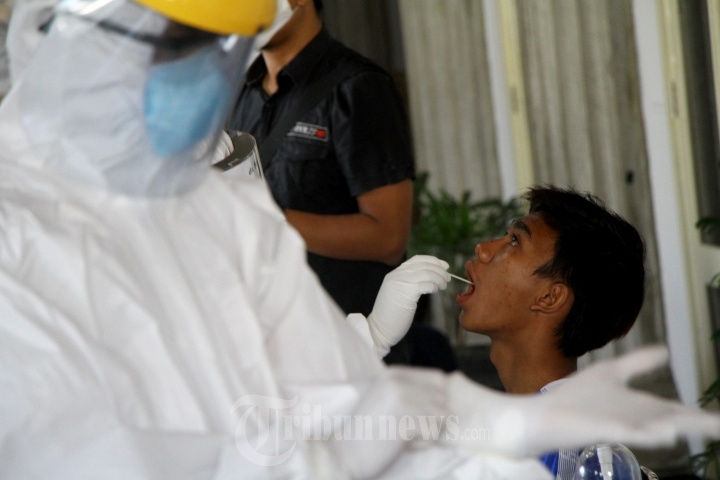 Tim PSSI Semarang Lakukan Swab Test, Foto 5 #1856099 - TribunNews.com