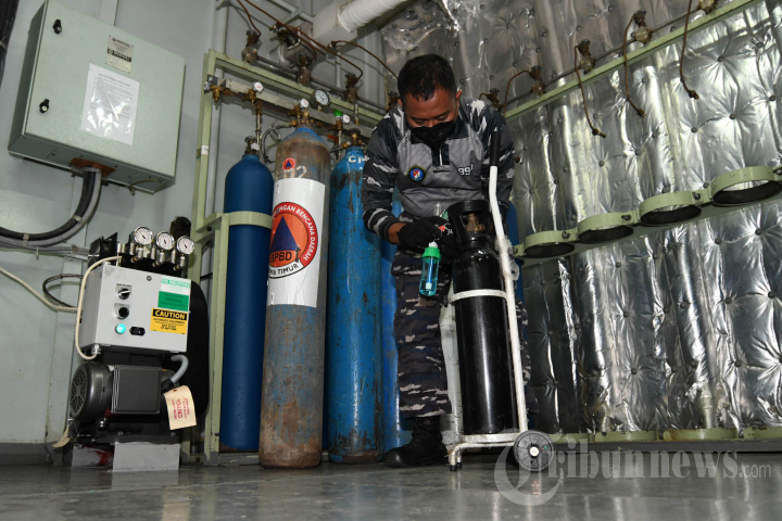 TNI AL Siapkan KRI dr Soeharso-990 Sebagai Depo IsiUlang Oksigen, Foto 13 #1888625 - TribunNews.com