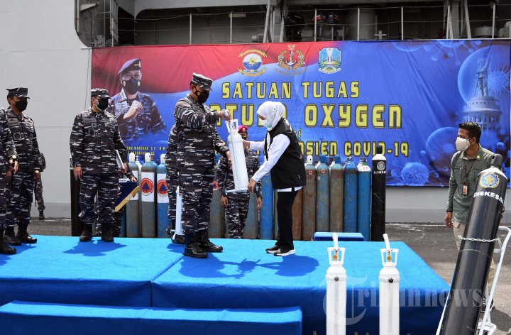 TNI AL Siapkan KRI dr Soeharso-990 Sebagai Depo IsiUlang Oksigen, Foto 18 #1888630 - TribunNews.com