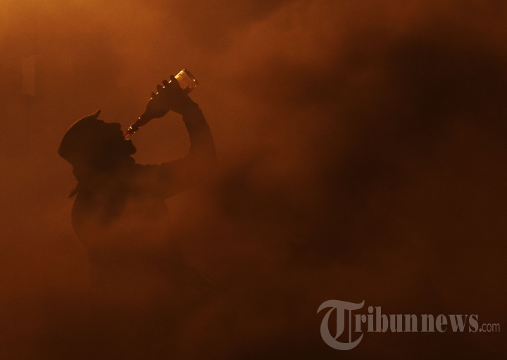 Tradisi Menyucikan Kuda dengan Bara Api di Spanyol, Foto 7 #1954191 ...