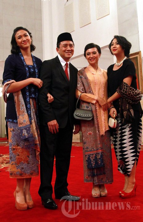 Triawan Munaf - TribunnewsWiki.com