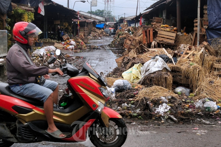 Tumpukan Sampah di Pasar Gedebage Bandung, Foto 1 #1901367 - TribunNews.com