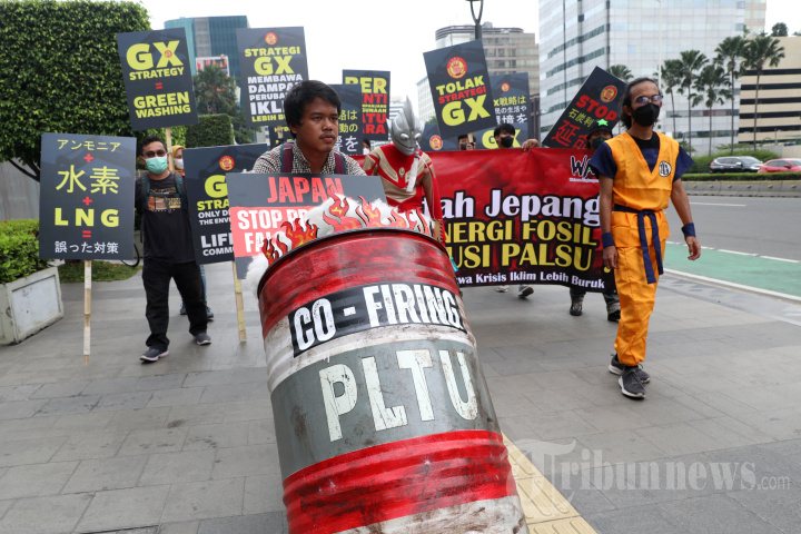 Unjuk Rasa Walhi di Kedubes Jepang, Foto 5 #1943527 - TribunNews.com