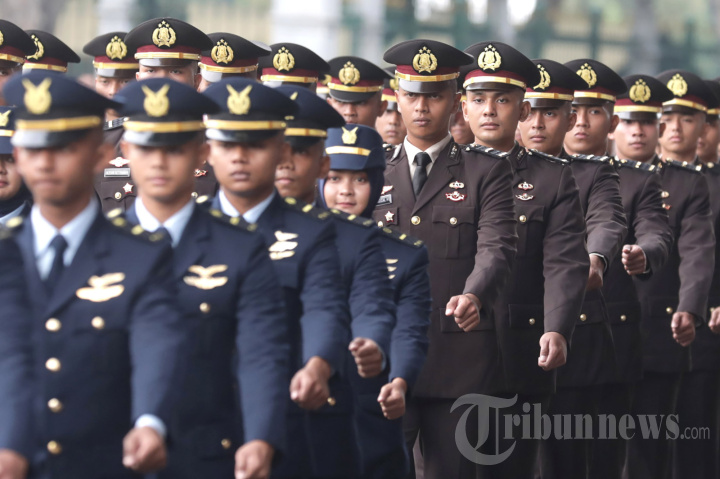 Upacara Prasetya Perwira TNI-Polri 2023 di Istana Merdeka, Foto 6 ...