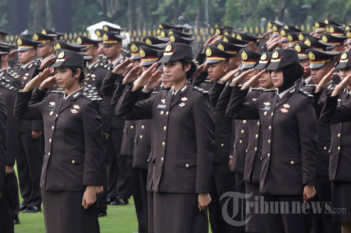 Upacara Prasetya Perwira TNI-Polri 2023 di Istana Merdeka, Foto 7 ...