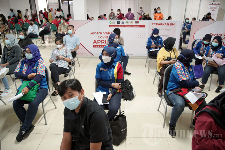 Vaksinasi Covid-19 bagi Pekerja Ritel, Foto 1 #1884010 - TribunNews.com