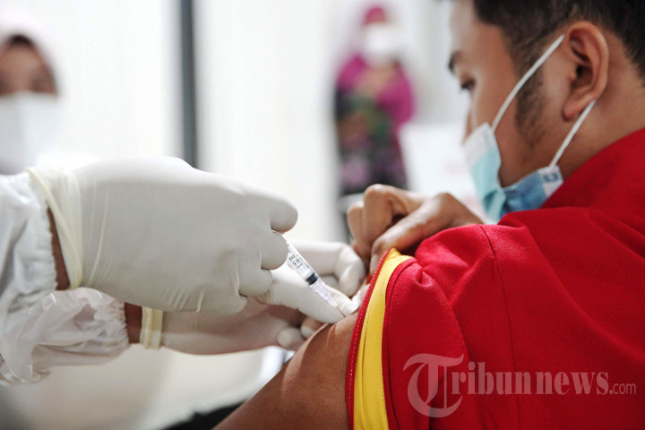 Vaksinasi Covid-19 bagi Pekerja Ritel, Foto 11 #1884020 - TribunNews.com