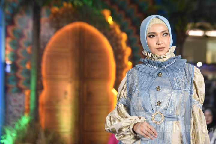 Versail-Rhein Rancangan Saffana Melenggang di Mufway 2024, Foto 4 #1992555 - TribunNews.com