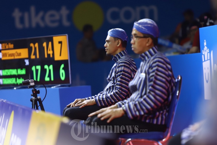 Wasit Indonesia Open Memakai Baju Batik, Foto 3 #1805724 - TribunNews.com