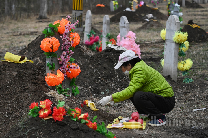 Ziarah Makam Umat Khonghucu saat Festival Qingming, Foto 10 #1962613 ...