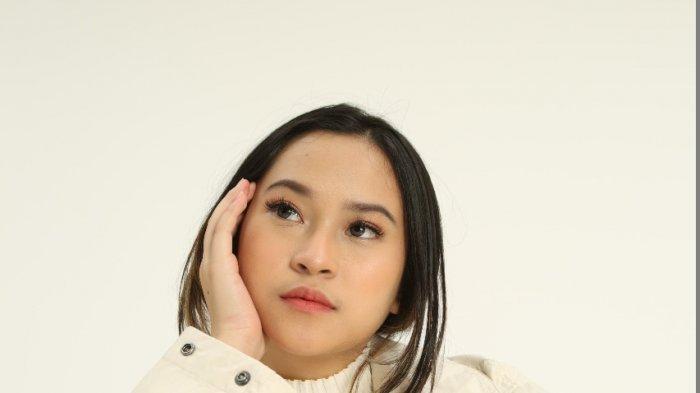 Debut Lagunya Sukses, Raissa Anggiani Kembali Hadirkan Lagu Galau 'Aku ...