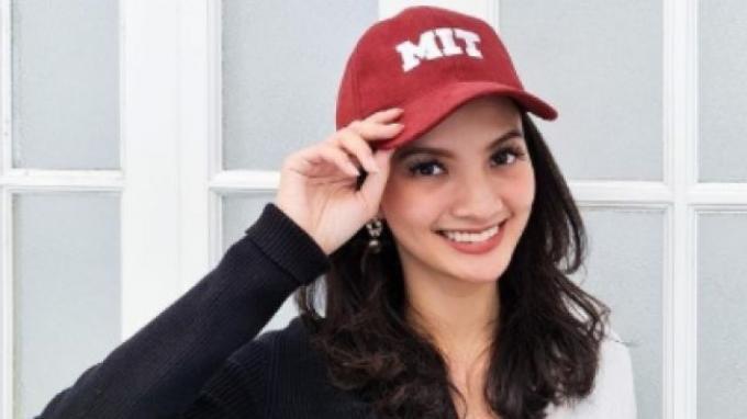 Sabrina Anggraini (Sabrina Woro Anggraini Listyo) - TribunnewsWiki.com