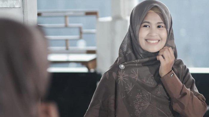 6 Potret Wiwin Supiyah, Wanita yang Kini Resmi Bercerai dengan Dewa Eka ...