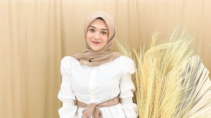 Arida Nuraini - TribunnewsWiki.com
