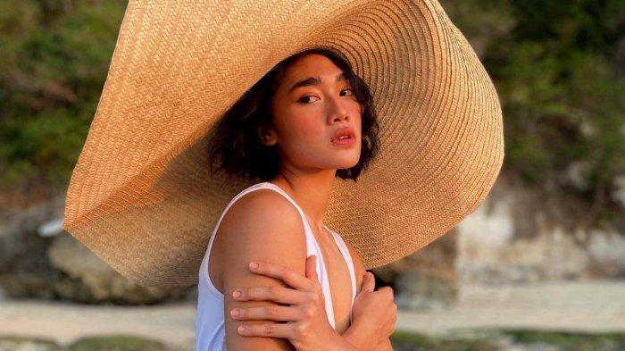 Devina Bertha - TribunnewsWiki.com
