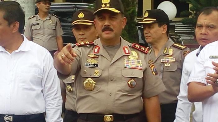 Irjen Pol. (Purn.) Raden Budi Winarso - TribunnewsWiki.com