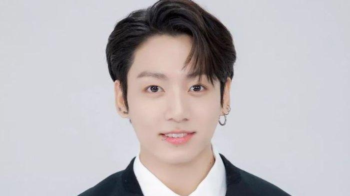 Kumpulan Gaya Rambut Jungkook BTS yang Viral, Model Pria Modis hingga ...